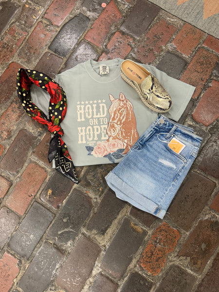 Graphics – Sassy Pantz Boutique